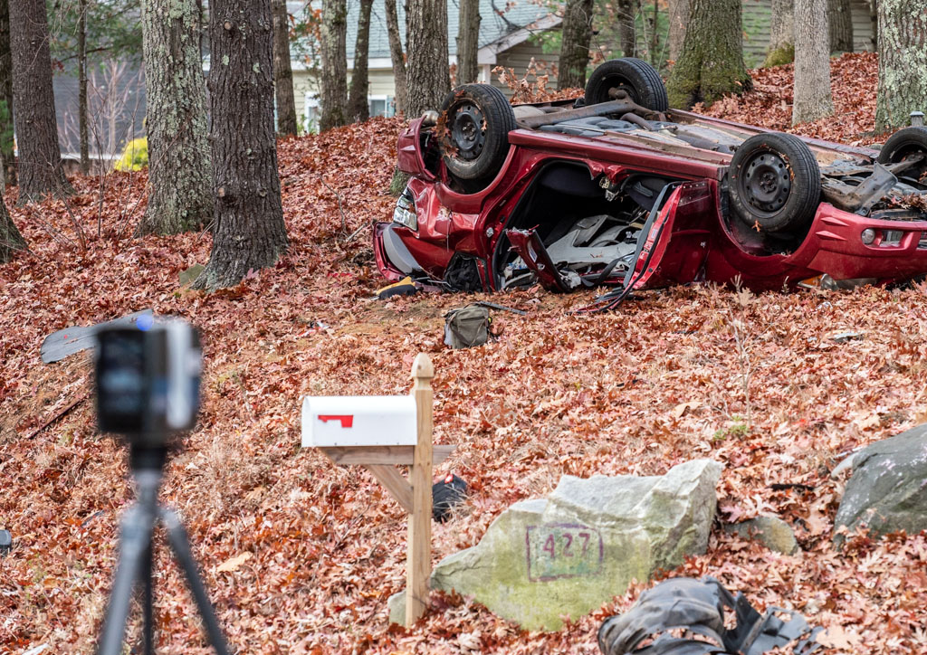Fatal crash early this morning closes section of Main Dunstable Road ...